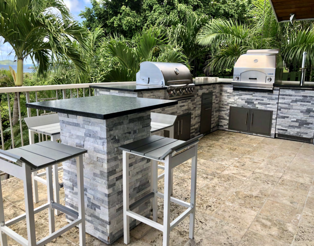 Custom Outdoor Kitchen Islands with Built-In Chefs Grill | Mad Hatter ...